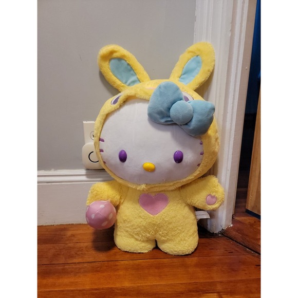 Hello Kitty | Toys | Hello Kitty Yellow Easter Bunny 2 Porch Greeter ...